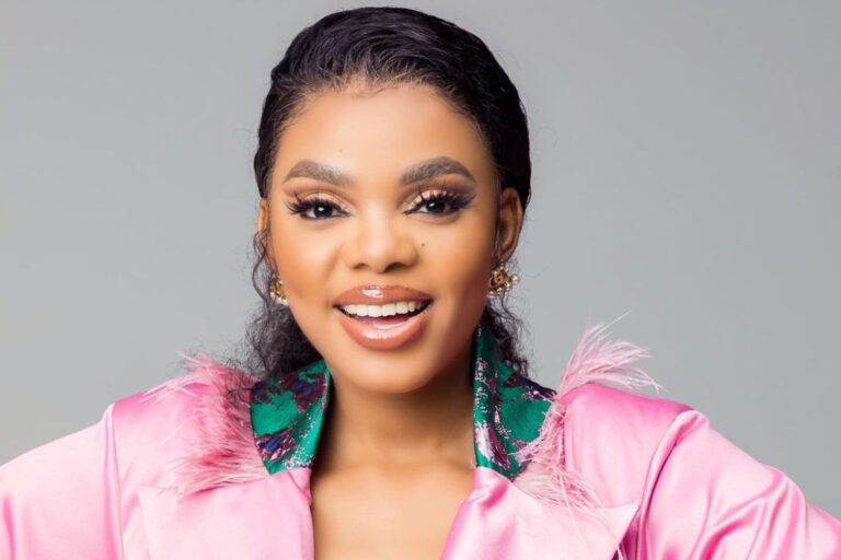 WATCH: Londie London's new man buys her a brand new car