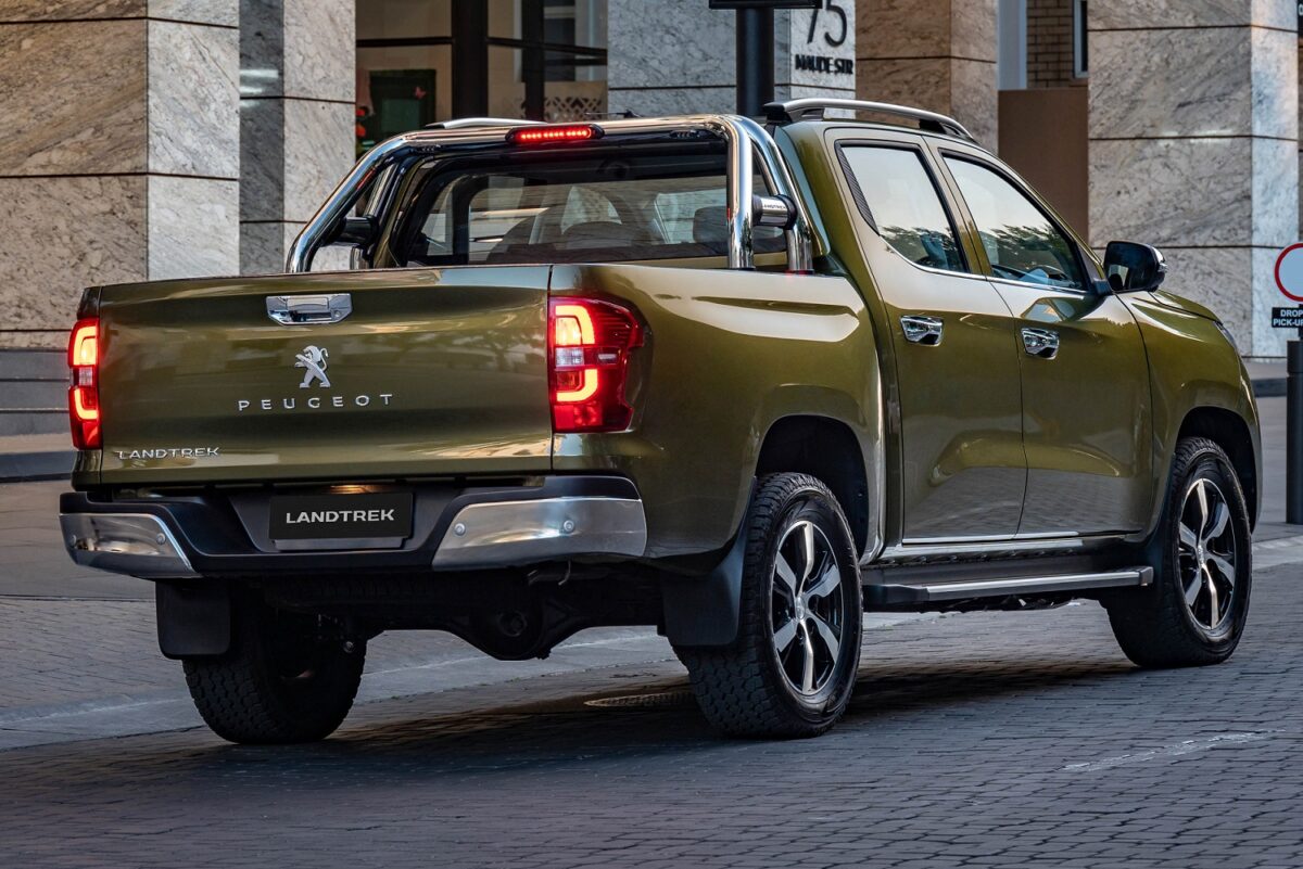 Refreshed Peugeot Landtrek spied, tipped to get bigger diesel