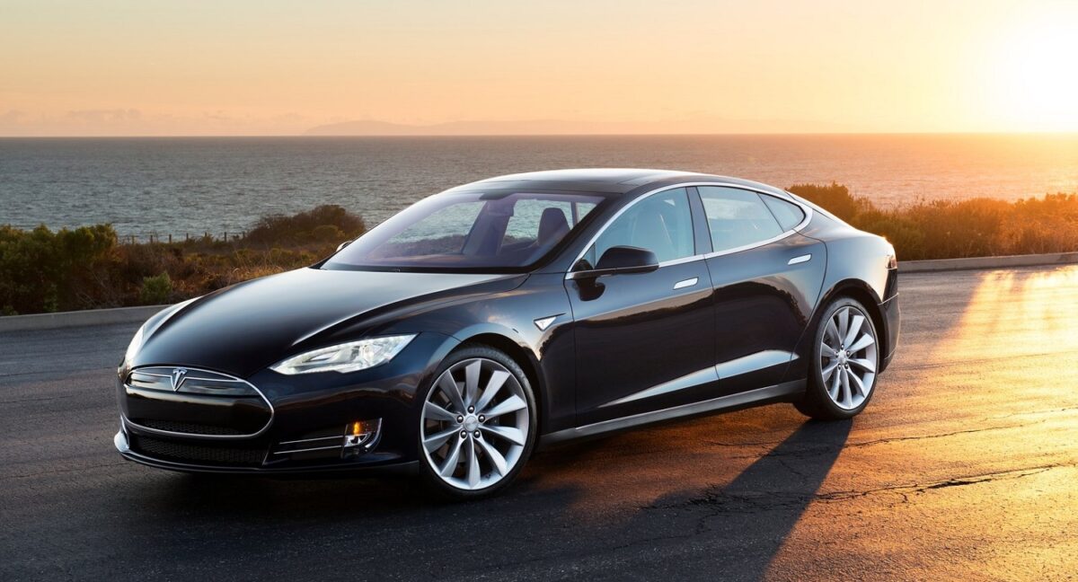 Tesla dashes Model S/X SA dreams by ending right-hand-drive