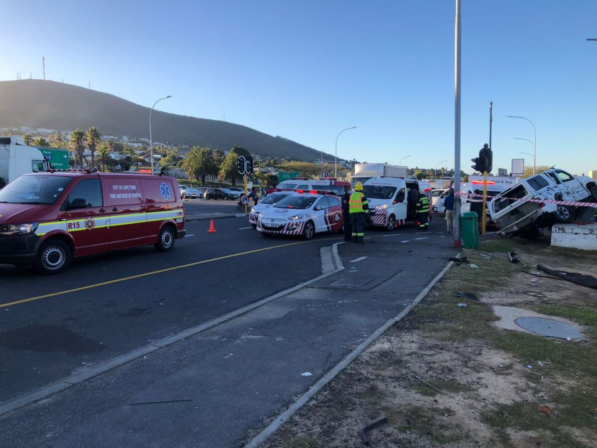 Series of road accidents stain Western Cape and KZN roads