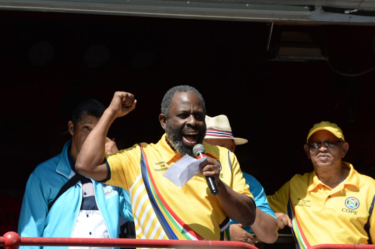 Hong Hong, Willie Madisha expelled from Cope