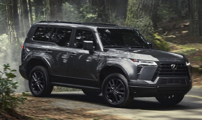 Prado-previewing, rugged new Lexus GX officially revealed