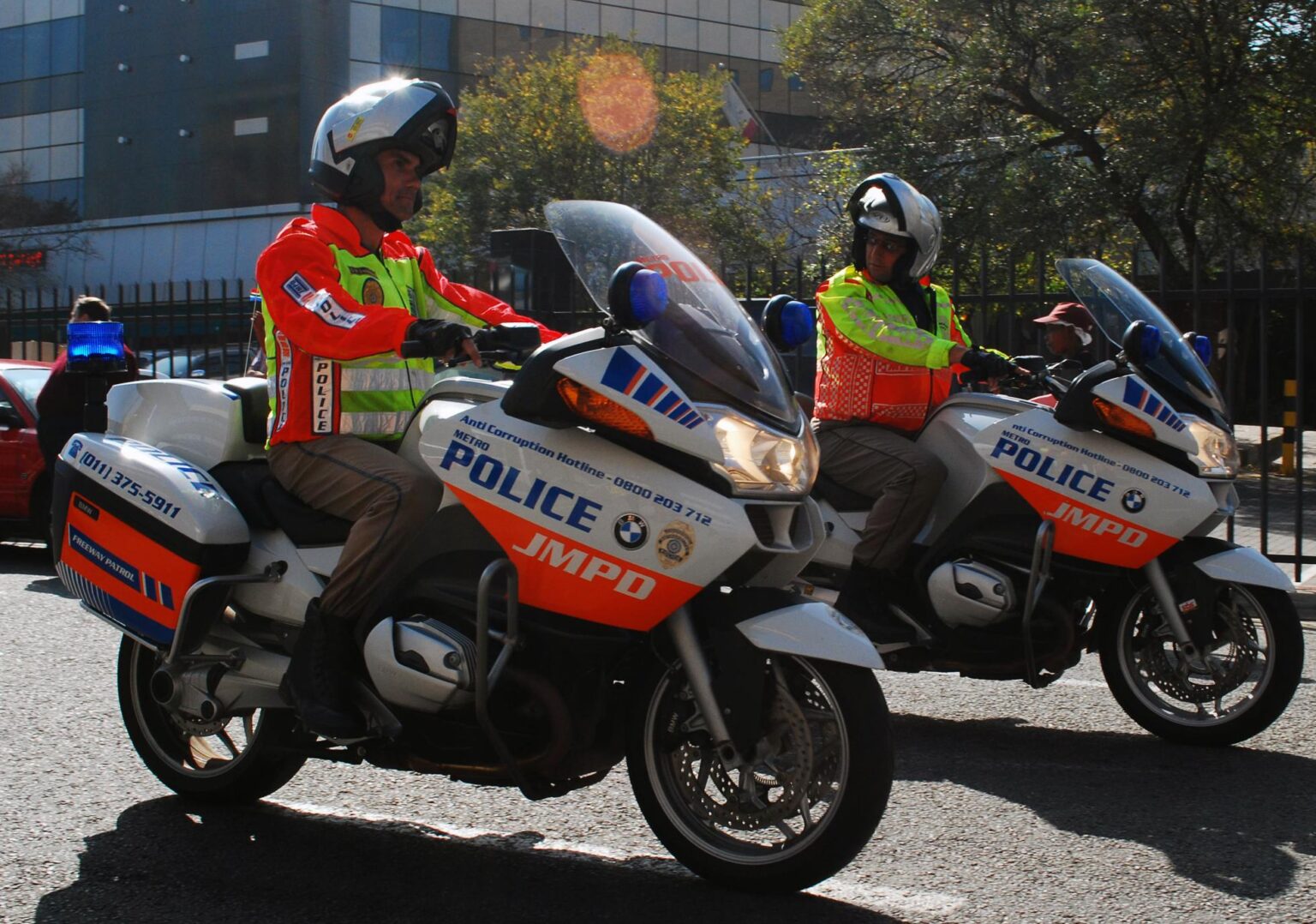 Revolutionising road safety: JMPD officers to wear body cameras