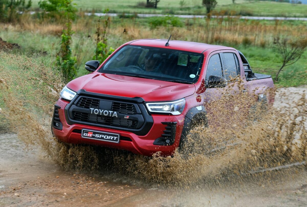 Turbo upgrade helps Toyota Hilux GR-S overtake V6 Ford Ranger