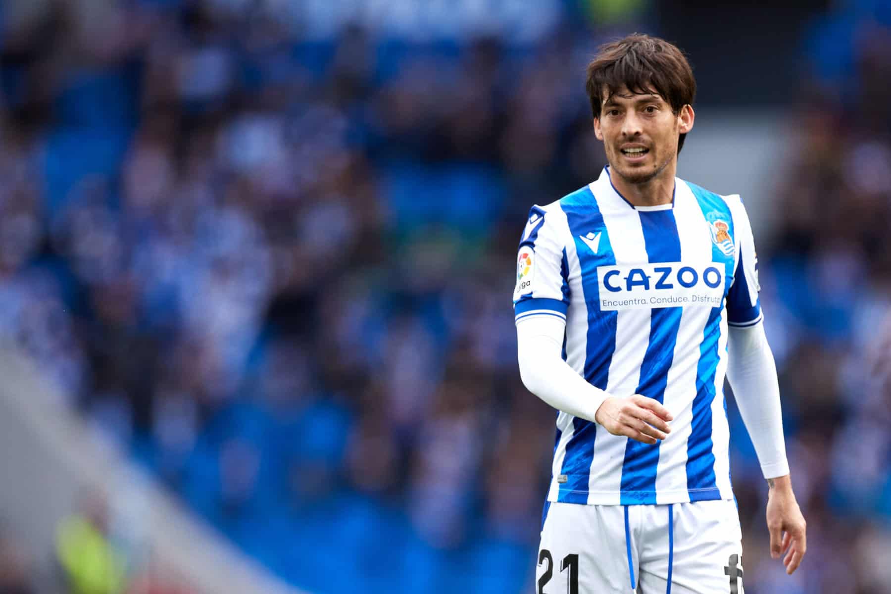 Ex-Man City midfielder David Silva announces retirement