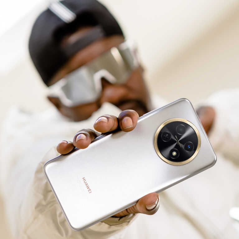 The HUAWEI nova Y91 packs the Biggest, Super Powerful Battery