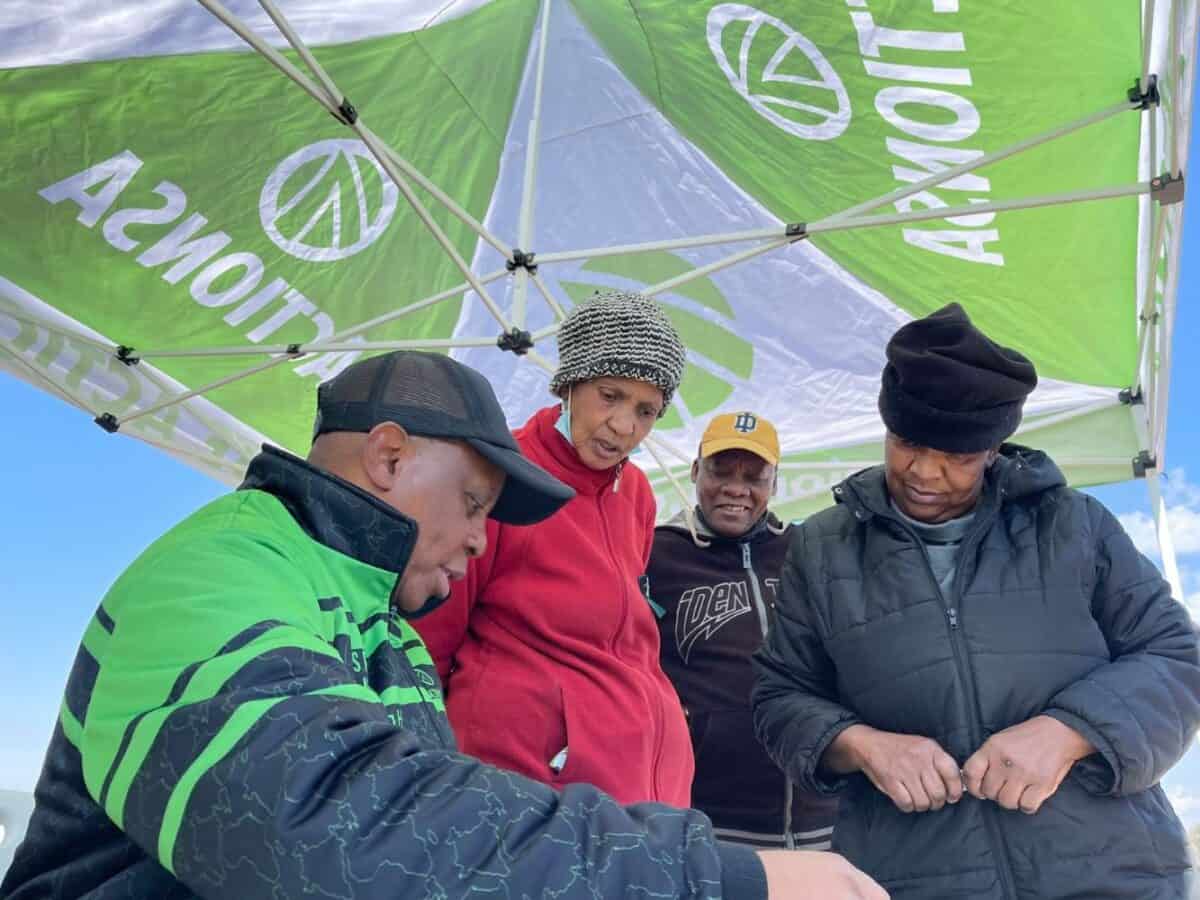 Daily news update: Putin calls Ramaphosa, ActionSA's Emfuleni campaign, smoking bill, Boks ...