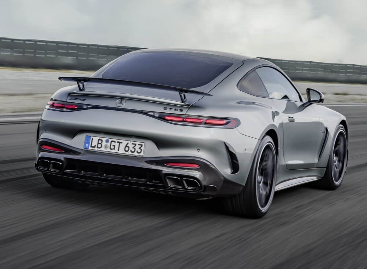 Refined, purely V8 engine new Mercedes-AMG GT shows itself