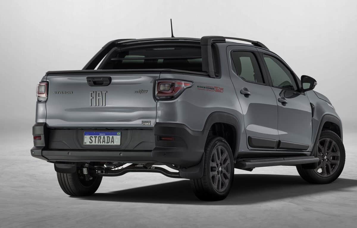 Forbidden half-ton dream: Facelift Fiat Strada revealed in Brazil