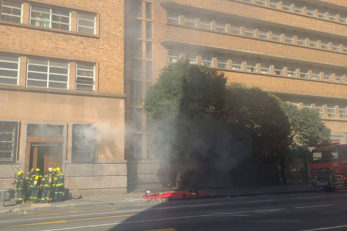 Yet another fire in Joburg CBD - this time at Sars building in Marshalltown
