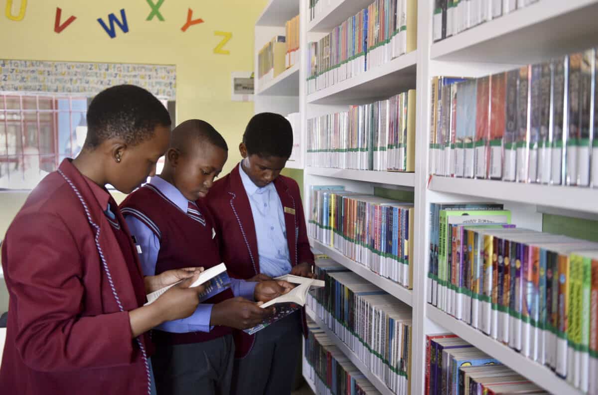 Reclaimed yoghurt tubs used to build a library in Vosloorus [PICS]