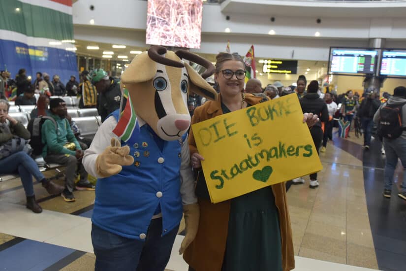 In pictures: The victorious Springboks arrive back in SA to a rousing ...