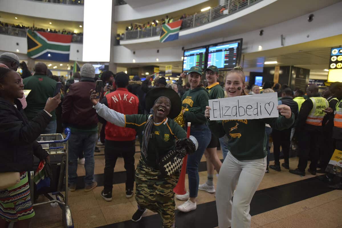 In pictures: The victorious Springboks arrive back in SA to a rousing ...