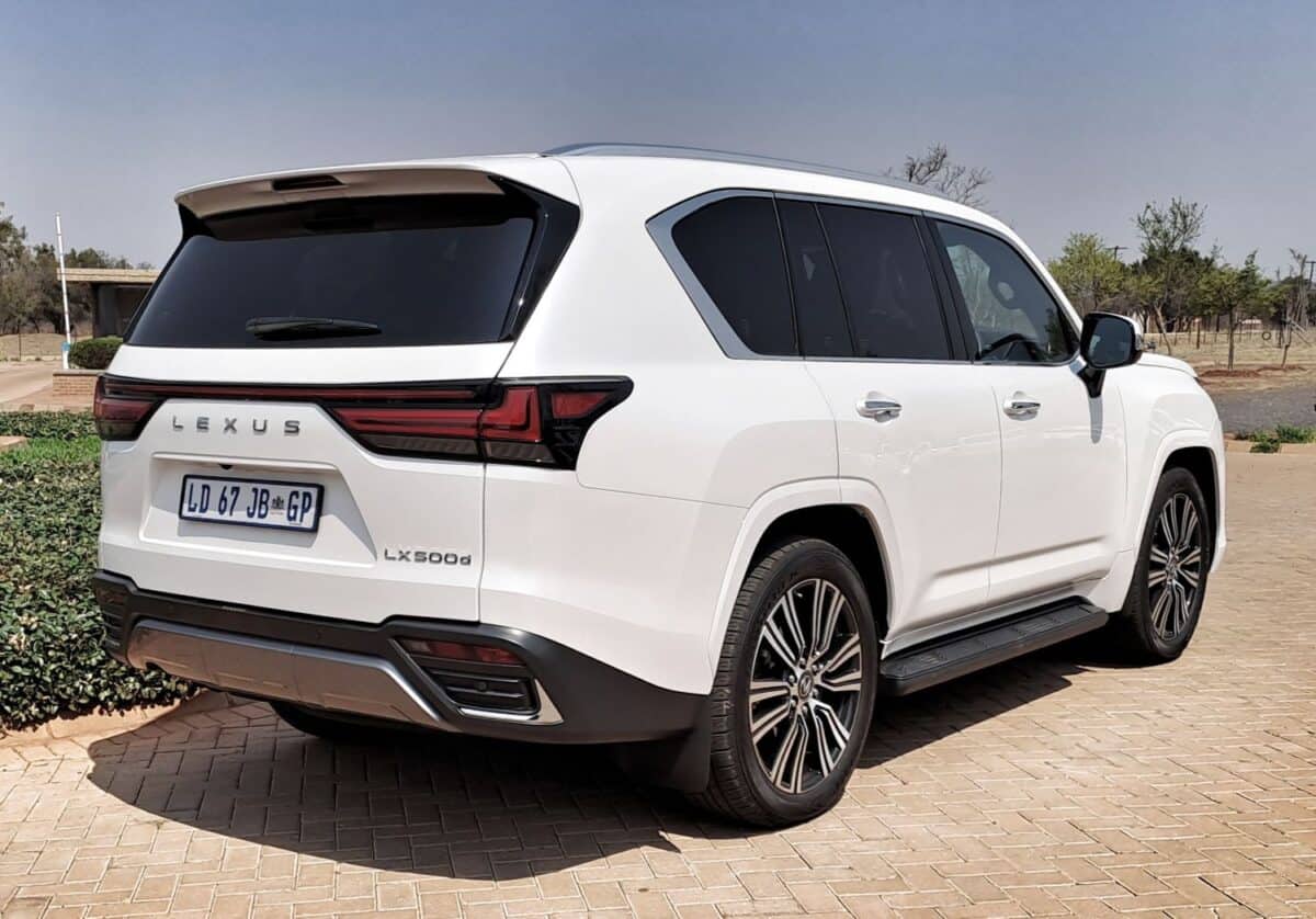 Land Cruiser 300's private school cousin is large and in charge | The ...