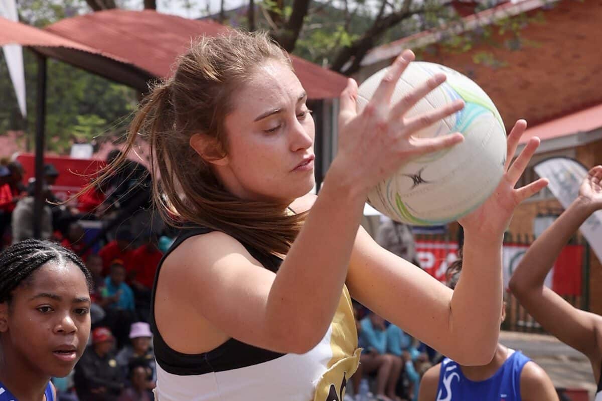 Title holders Johannesburg make winning start at netball champs | The ...