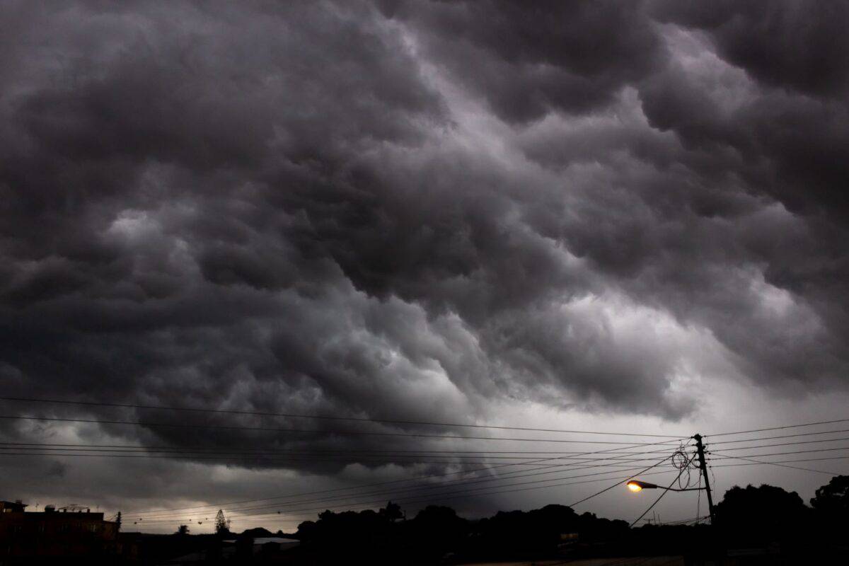 SA weather service issues warning for heavy rainfall along KZN coast ...