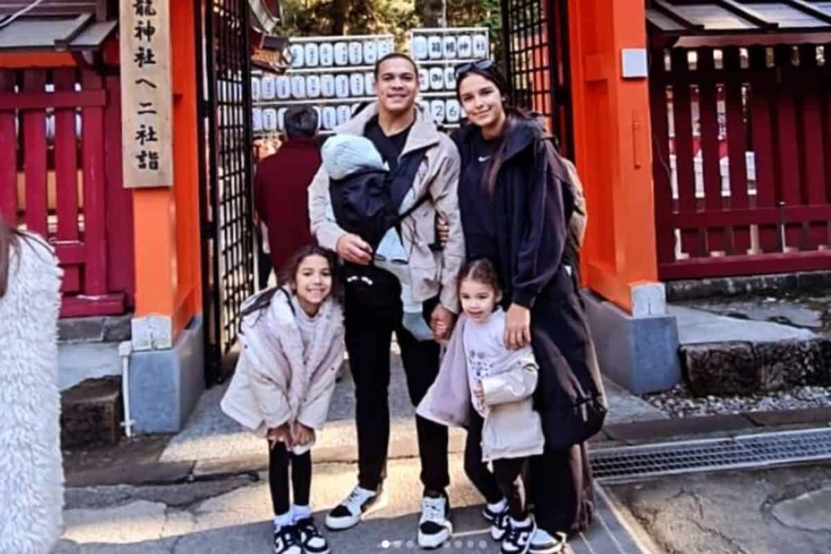 PICS: Cheslin Kolbe and his family end the year on a high note in Japan