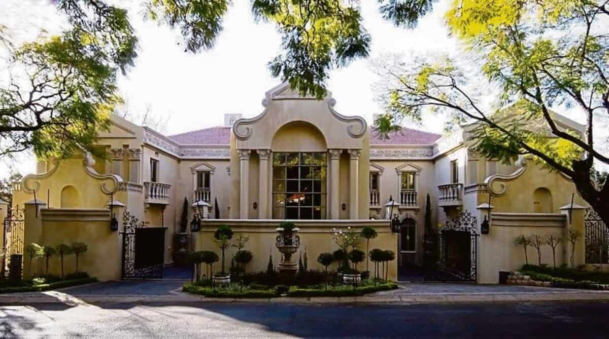 'Tik, codeine and affairs': Was this ex-Bok Hannes Strydom's 'life in ...