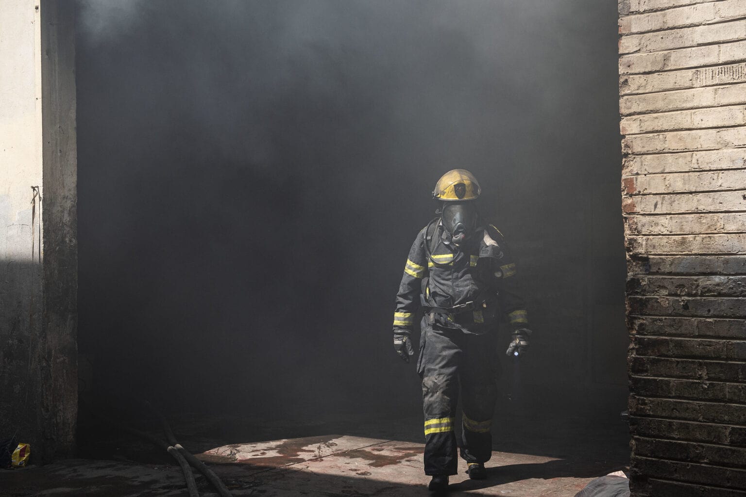 Woman arrested after fatal fire engulfs hijacked building in Joburg CBD