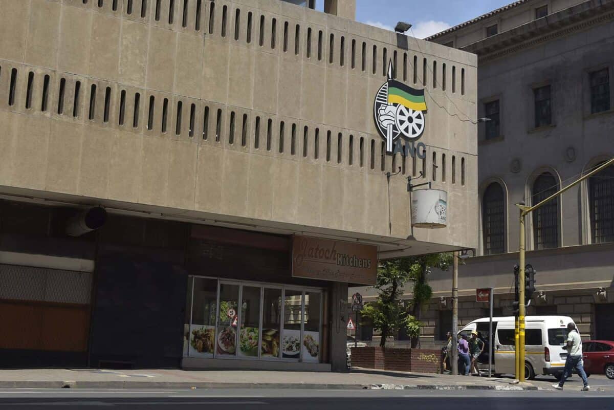 Flooding, broken tiles and stinky toilets: Niehaus slams the state of ANC’s Luthuli House