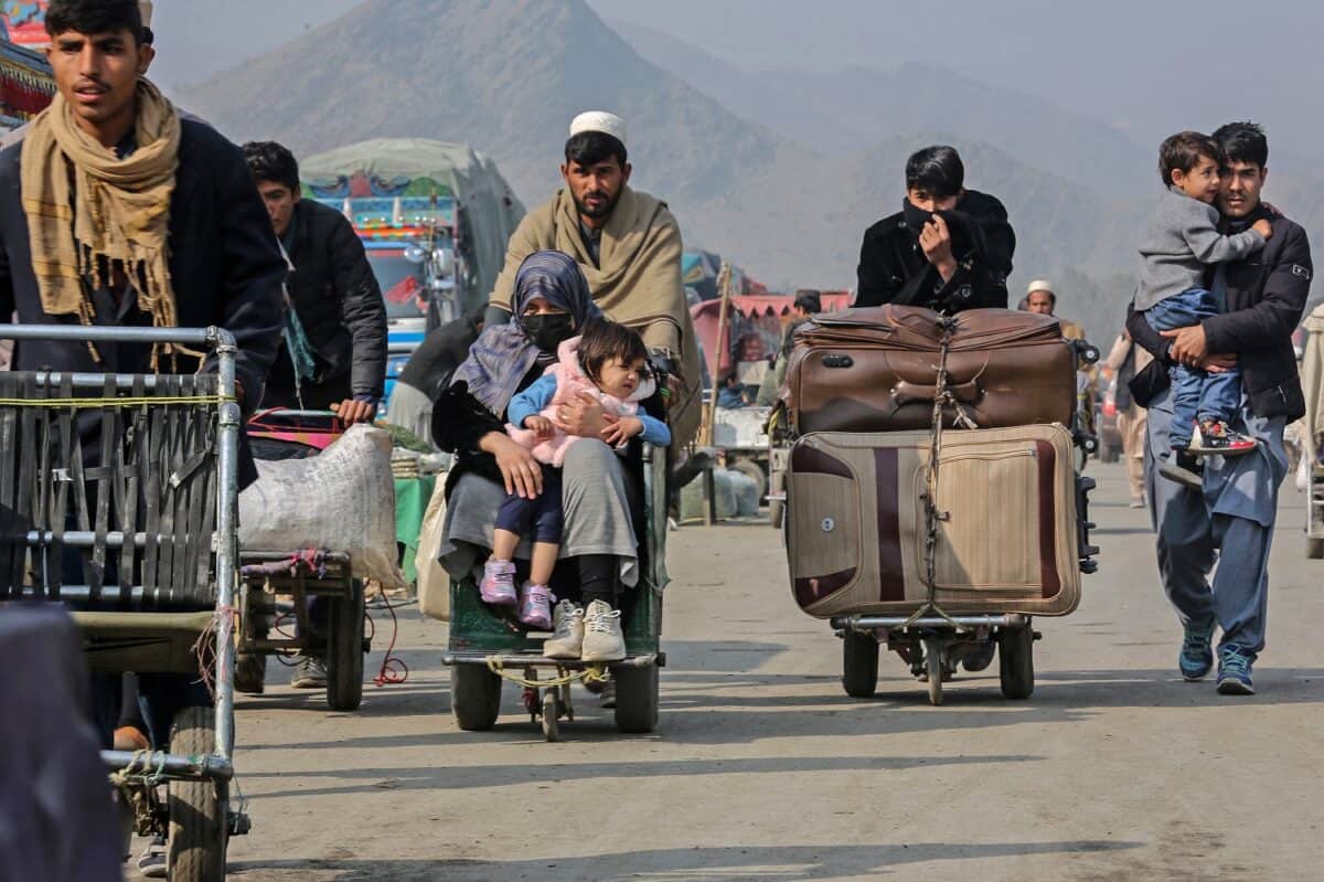 Pakistan-Afghan border crossing reopens after negotiations | The Citizen