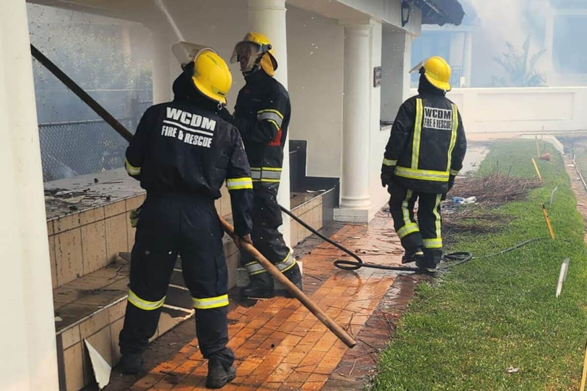 PICS: Rescue operations of fully occupied hotel in Western Cape ...