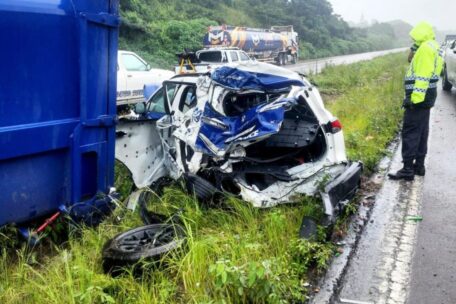 KZN bad weather: Cop killed on M7 while attending to accident scene ...