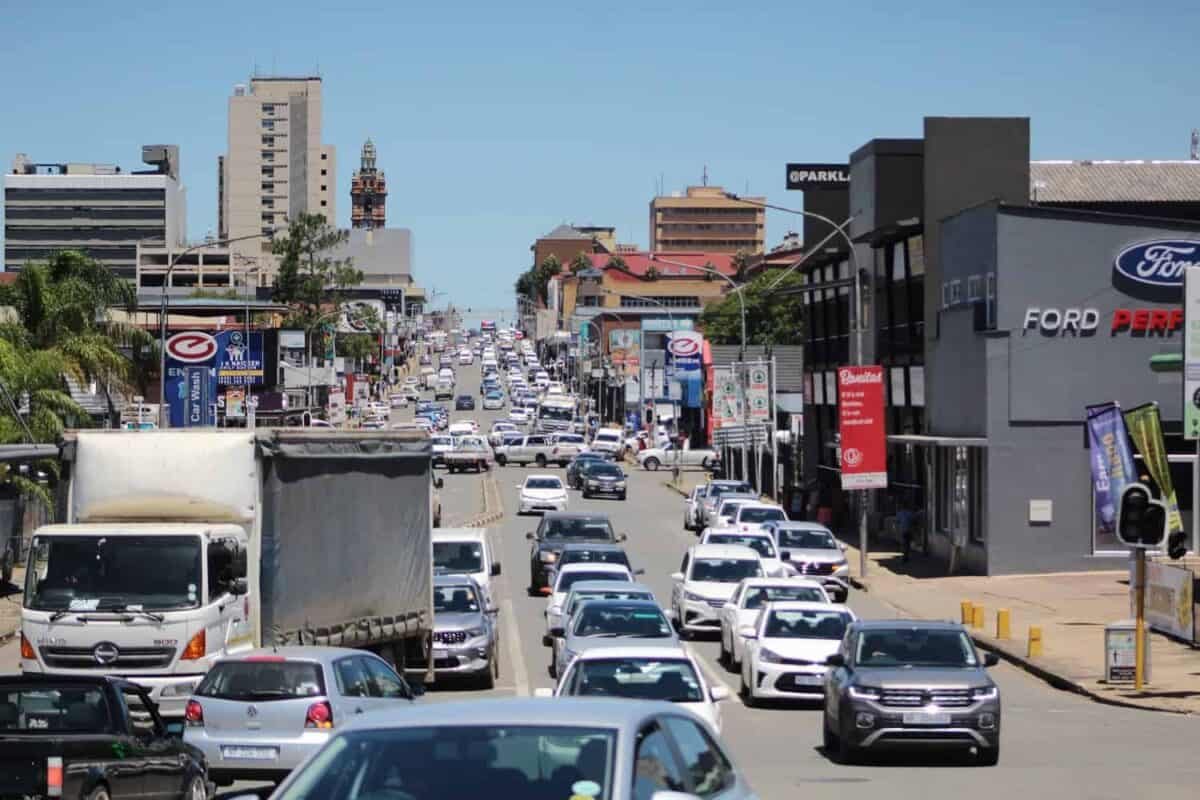 Joburg tackles traffic woes: 200 pointsmen deployed to navigate traffic ...