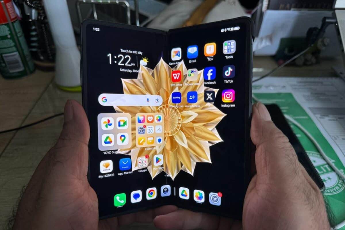 REVIEW: Honor Magic V2 raises bar for foldable phone design