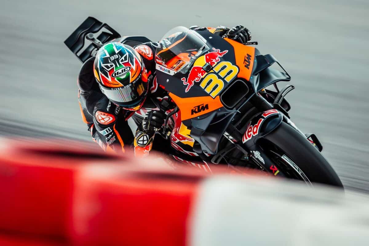 Binder lives to fight another day after late twists in Portugal MotoGP ...