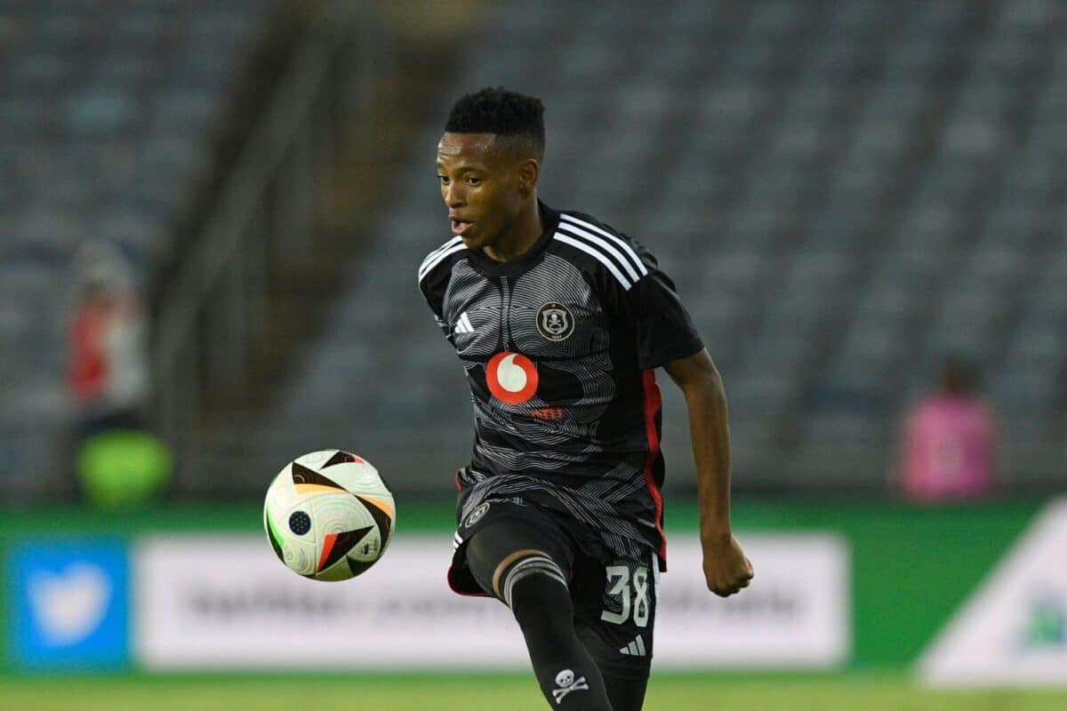 Pirates' Mofokeng, Bafana's Williams appear in amapiano video