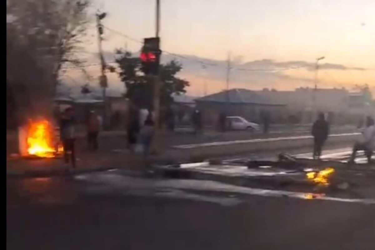 Protest action in Soweto, motorists urged to avoid area