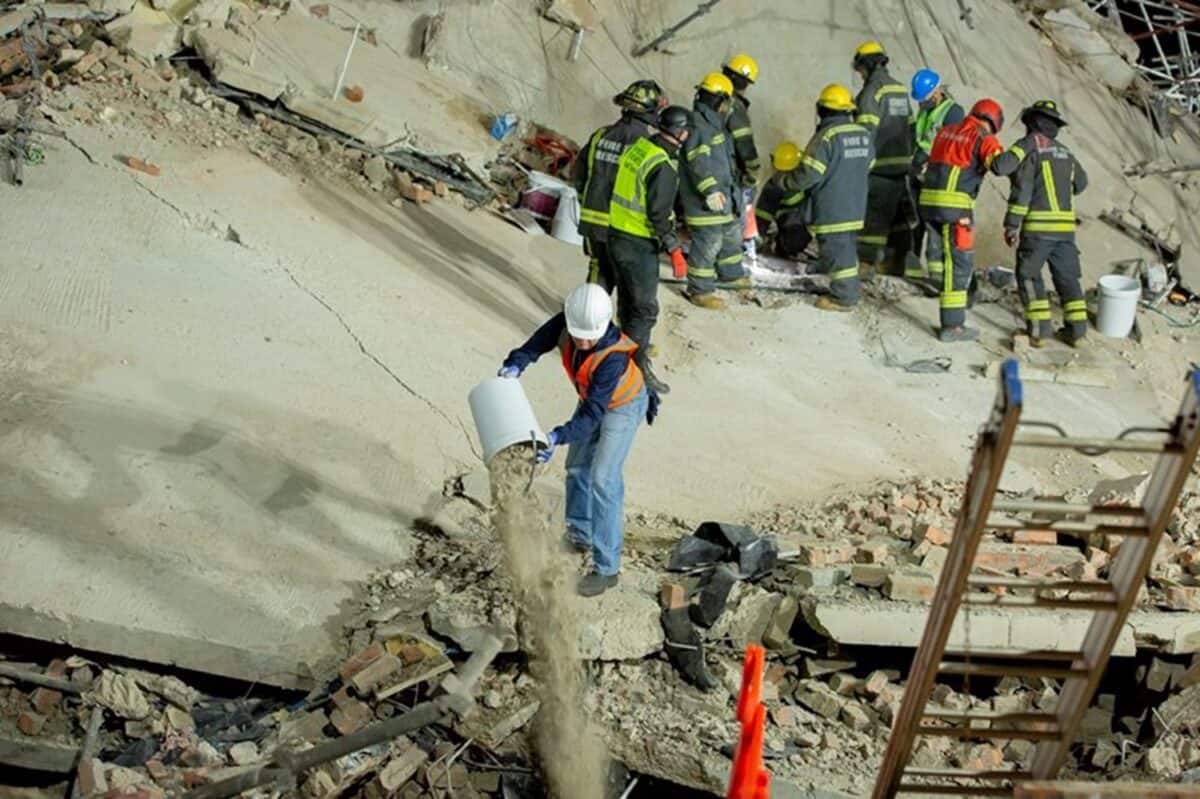George building collapse: Shouts and a cellphone call from beneath the ...