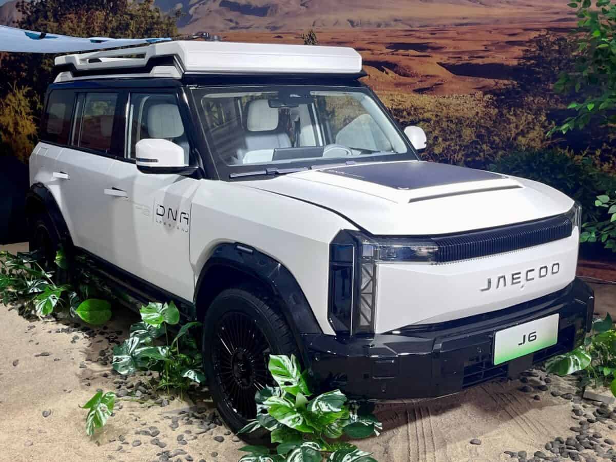 VIDEO: Suzuki Jimny-styled all-electric Jaecoo J6 shows it face | The ...