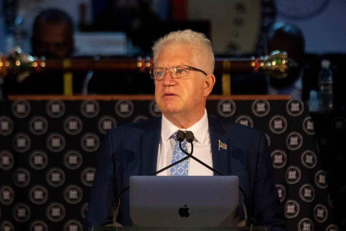 JUST IN: Alan Winde re-elected as Premier of the Western Cape