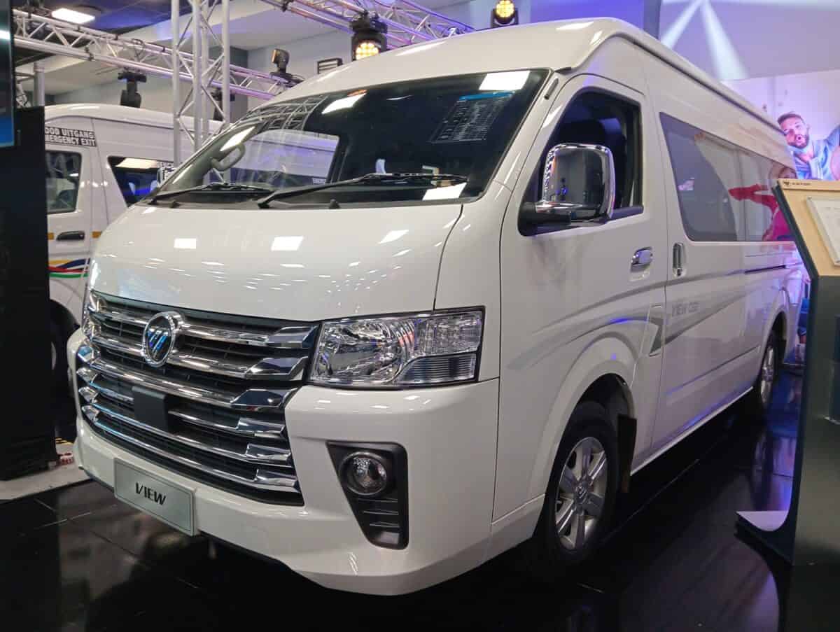 Foton sets sights on HiAce with Asambe taxi and View minibus