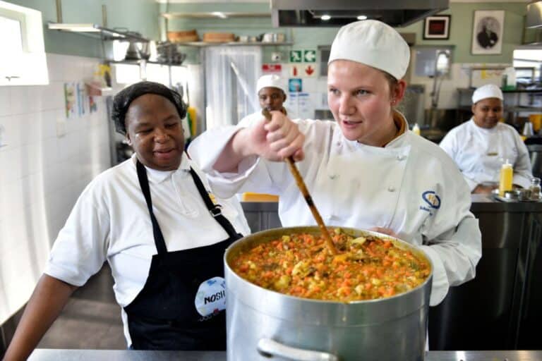 Chefs with Compassion cook 67000 liters of soup in honour of Nelson Mandela