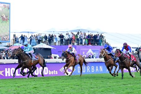 Positively smashing spectacle on Durban July Day | The Citizen
