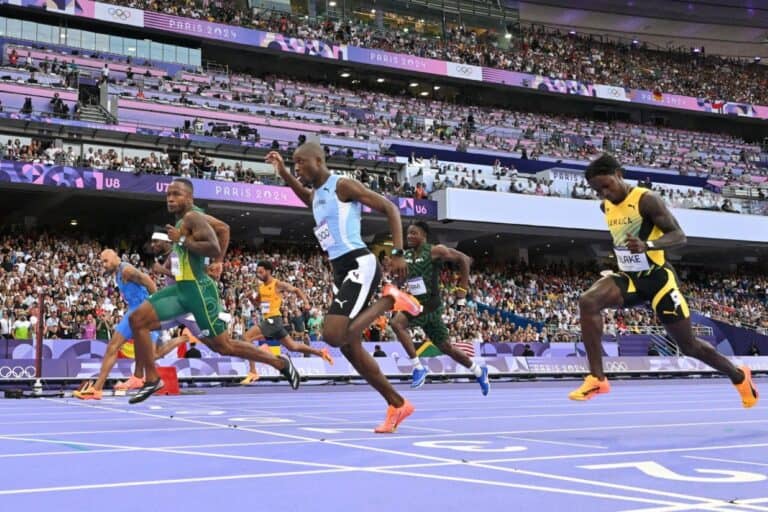Akani Simbine misses out by 0.01 in Olympic 100m final | The Citizen