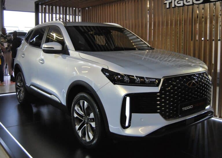Incoming Chery Tiggo Cross previewed alongside Tiggo 4 Pro van
