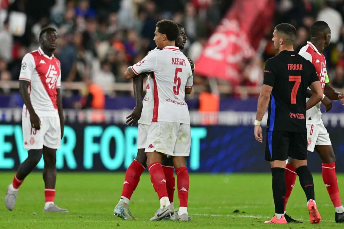 Barcelona stumble at Monaco after early red card