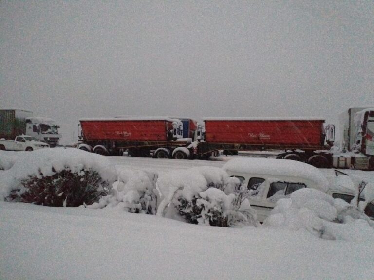 Black ice and snow: Choppers grounded, border posts closed, kids in bus ...