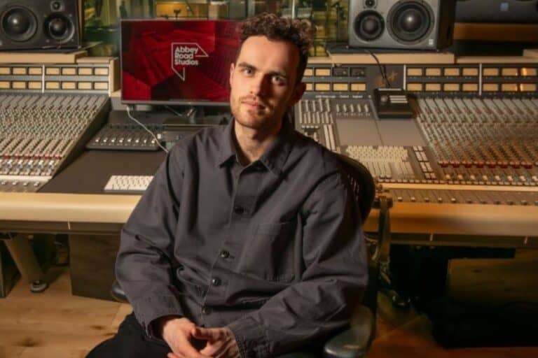 Jordan Rakei is bringing 'The Loop Tour' to Mzansi