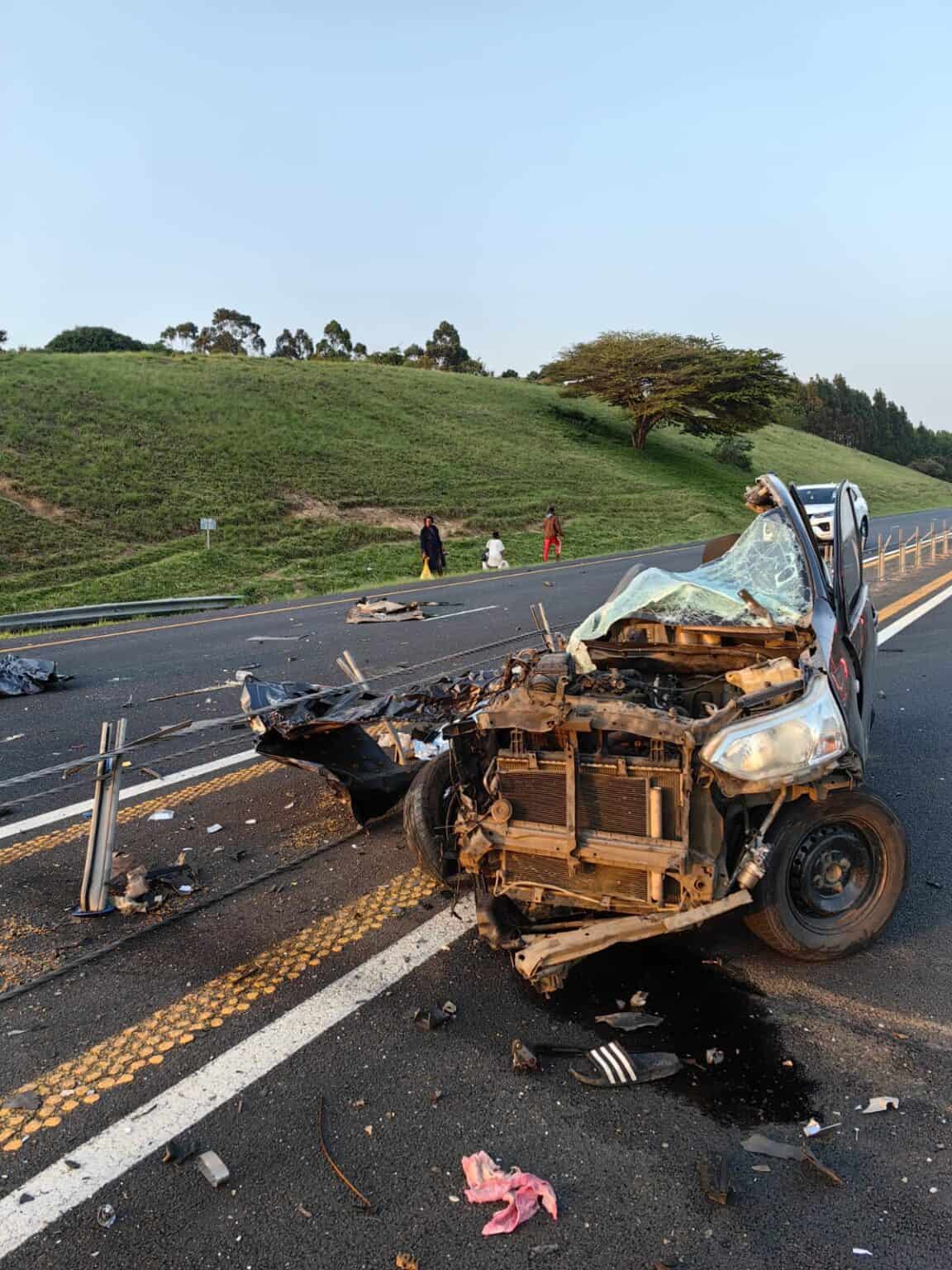 Several Dead In Head on Accident Between Taxi And Truck In KZN several-dead-in-head-on-accident-between-taxi-and-truck-in-kzn