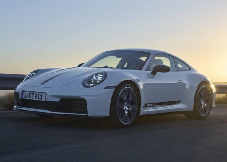 Purists rejoice: Porsche 911 T returns solely with a manual gearbox ...