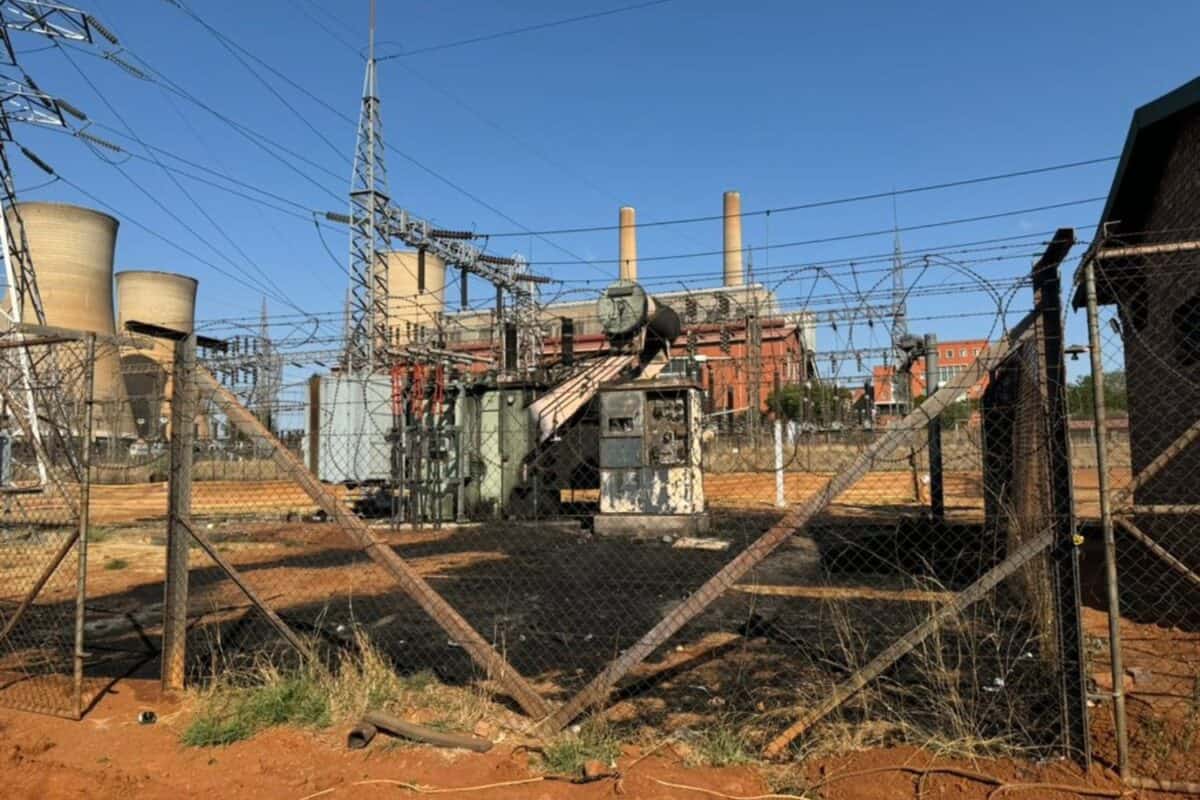 Parts of Tshwane in the dark after Pyramid Substation burns down
