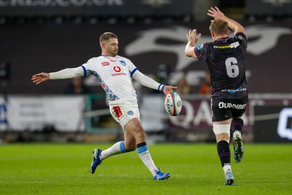 Willie le Roux set to play big role for Bulls in windy Galway