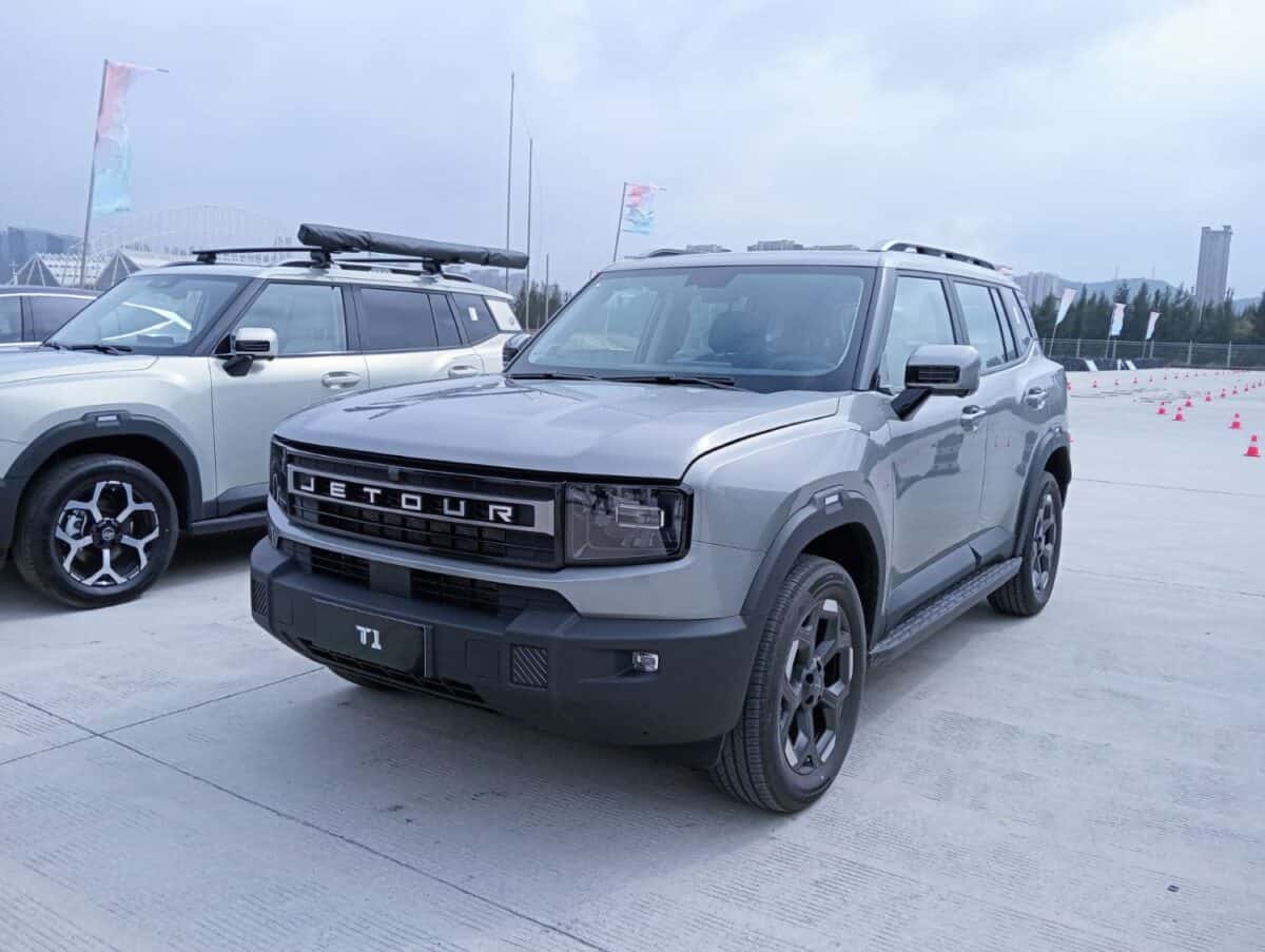 Defender-inspired Jetour T2 to arrive in Mzansi before mid-2025 | The ...