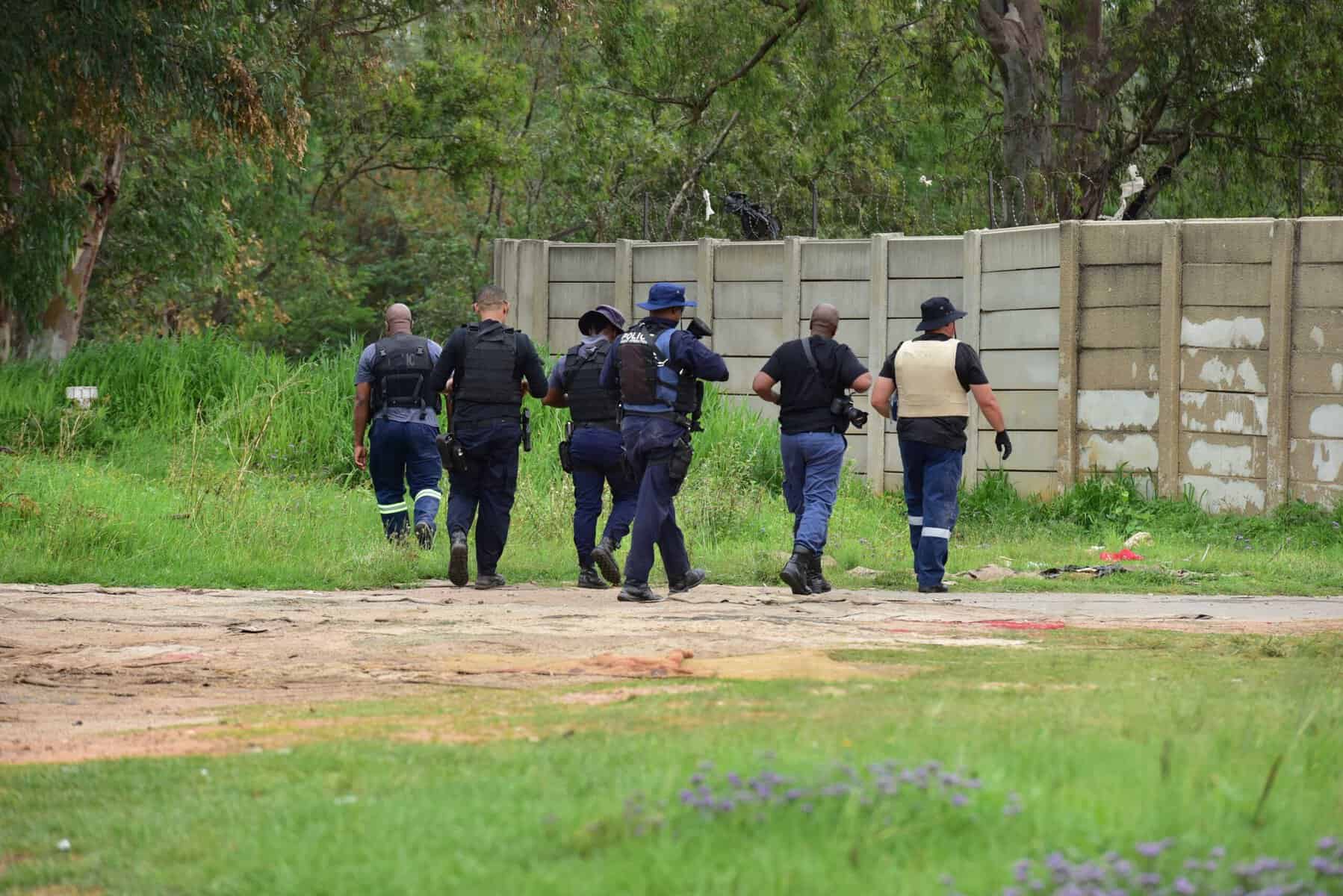 WATCH: Zama zama war breaks out in Riverlea | The Citizen
