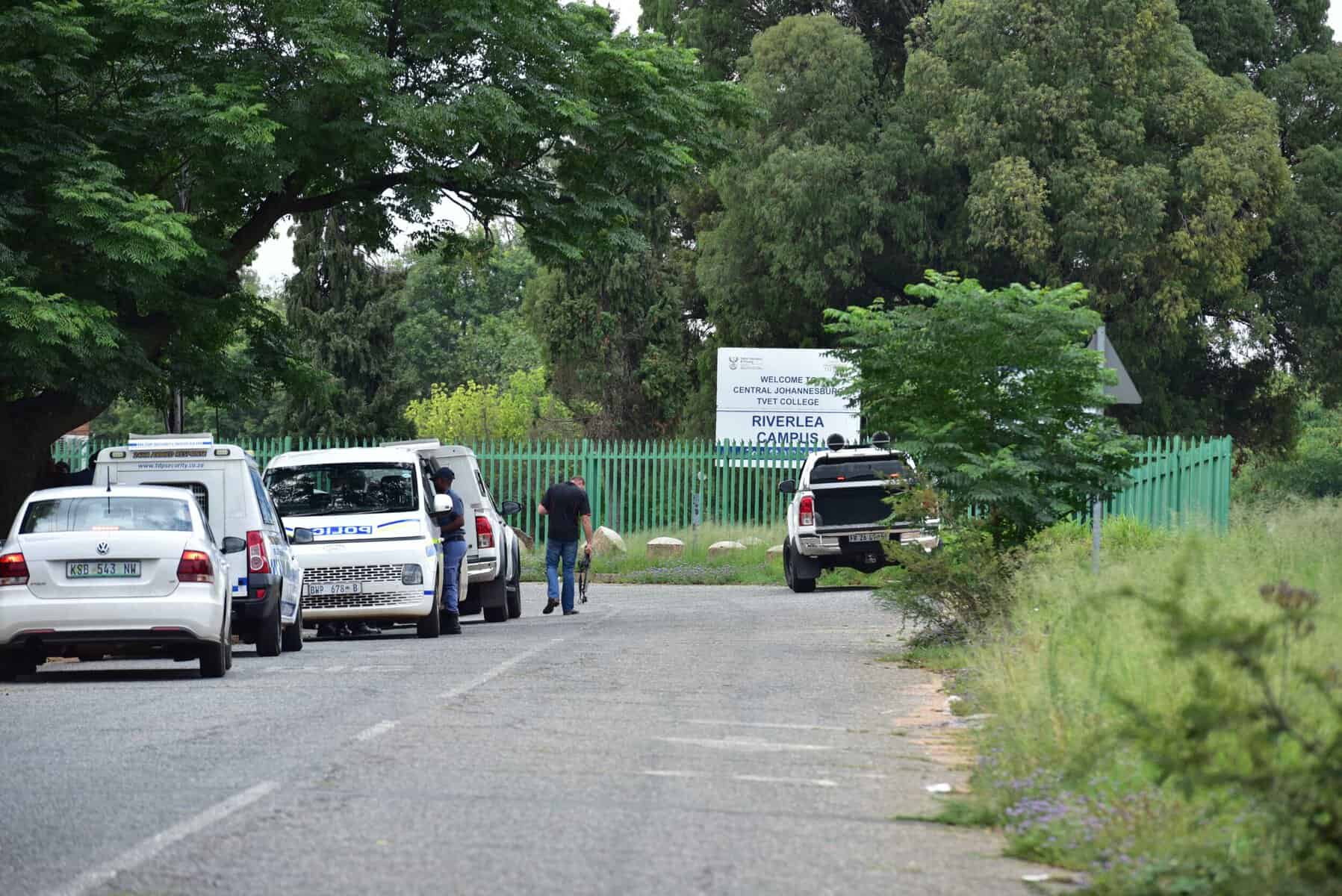 WATCH: Zama zama war breaks out in Riverlea | The Citizen